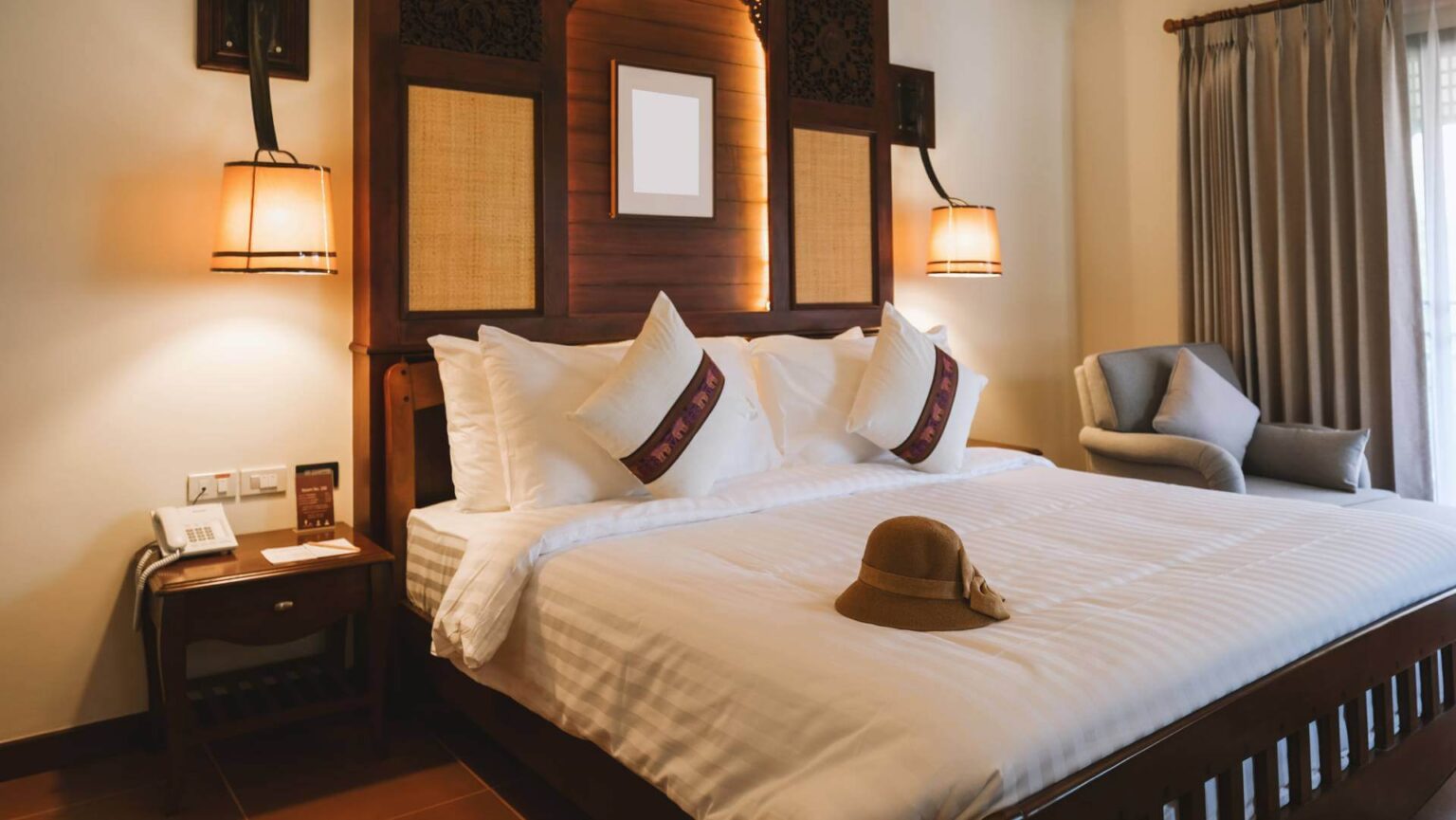 VIP Premium Deluxe Twin Room 2 Beds – Tour guide